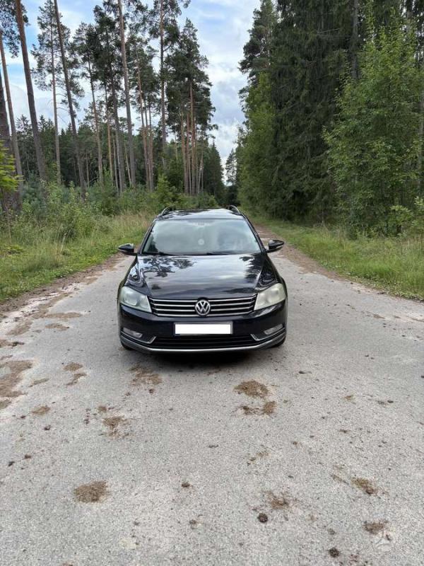Melns Volkswagen Passat 2011 Panevēža, ar dzinēja tilpumu 1.97 L un nobraukumu 399 tūkst. km par 3550 €, foto 6 vietnē AUTOMOTO.COM.LV