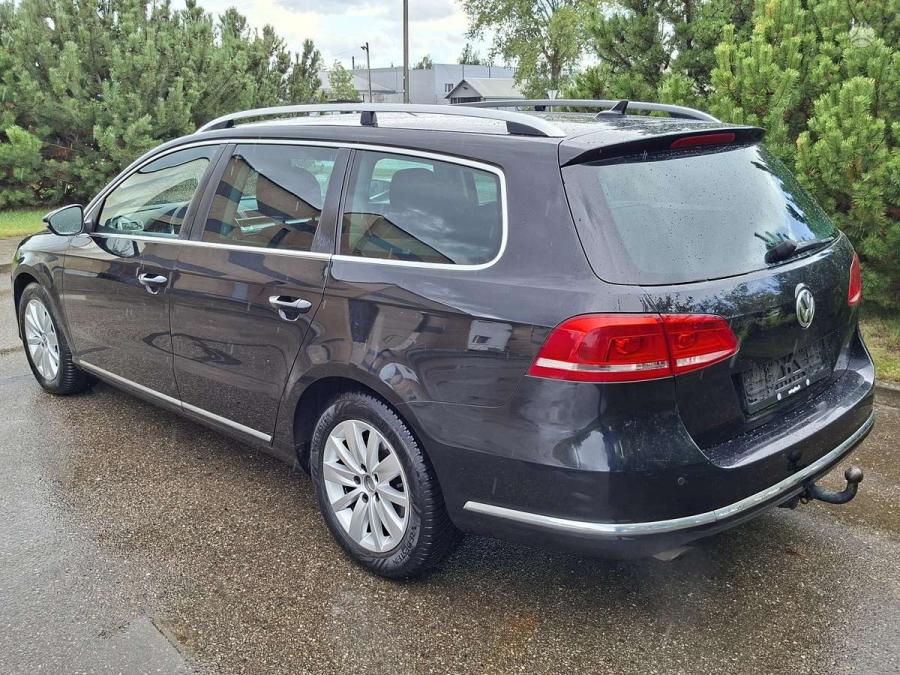 Melns Volkswagen Passat 2011 Ukmergė, ar dzinēja tilpumu 1.40 L un nobraukumu 263 tūkst. km par 3750 €, foto 5 vietnē AUTOMOTO.COM.LV