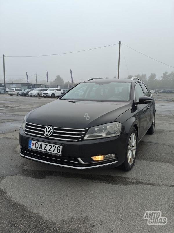 Melns Volkswagen Passat 2011 Panevēža, ar dzinēja tilpumu 2.00 L un nobraukumu 373 tūkst. km par 4400 €, foto 1 vietnē AUTOMOTO.COM.LV