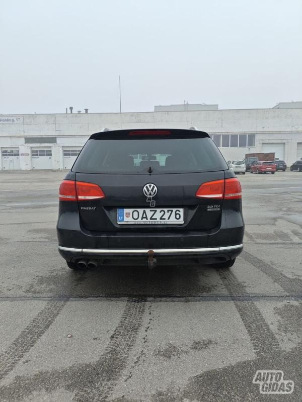 Melns Volkswagen Passat 2011 Panevēža, ar dzinēja tilpumu 2.00 L un nobraukumu 373 tūkst. km par 4400 €, foto 4 vietnē AUTOMOTO.COM.LV