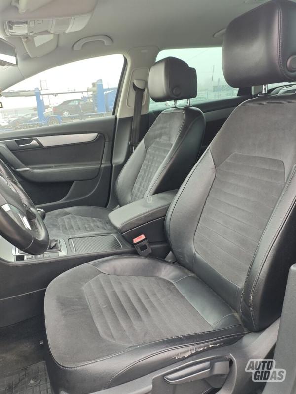 Melns Volkswagen Passat 2011 Panevēža, ar dzinēja tilpumu 2.00 L un nobraukumu 373 tūkst. km par 4400 €, foto 6 vietnē AUTOMOTO.COM.LV