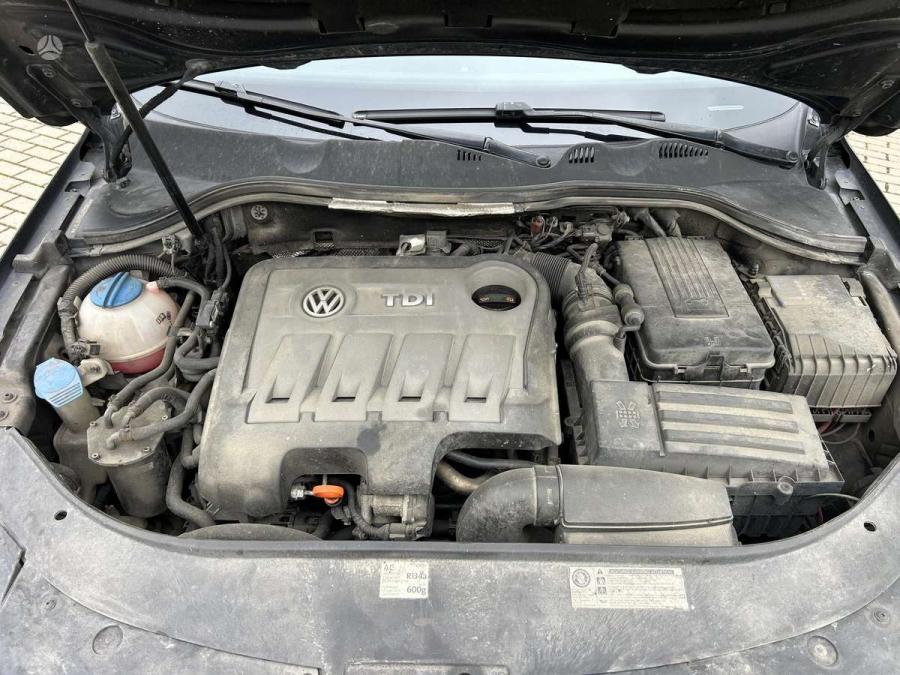 Melns Volkswagen Passat 2011 Jurbarkas, ar dzinēja tilpumu 1.97 L un nobraukumu 228 tūkst. km par 4349 €, foto 9 vietnē AUTOMOTO.COM.LV