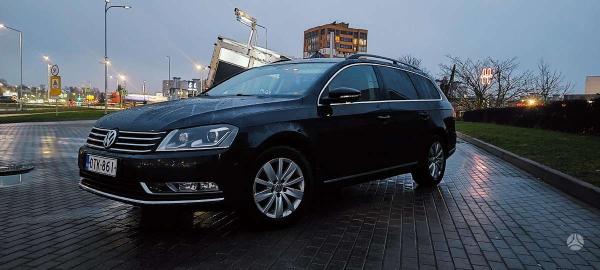 Black Volkswagen Passat 2012 in Kaunas, with an engine capacity of 1.60 L and mileage of 359 thousand km for 3500 €, photo 1 on AUTOMOTO.COM.LV