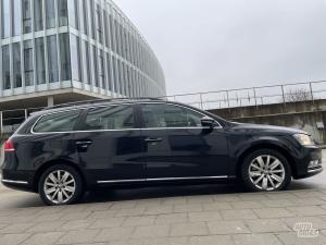Black Volkswagen Passat 2012 in Vilnius, with an engine capacity of 2.00 L and mileage of 247 thousand km for 6400 €, photo 7 on AUTOMOTO.COM.LV
