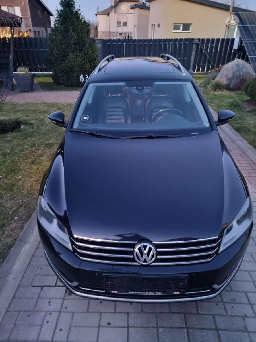 Black Volkswagen Passat 2012 in Kedainiai, with an engine capacity of 2.00 L and mileage of 350 thousand km for 4900 €, photo 12 on AUTOMOTO.COM.LV