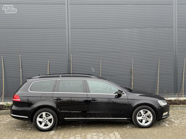 Black Volkswagen Passat 2012 in Vilnius, with an engine capacity of 2.00 L and mileage of 206 thousand km for 5950 €, photo 6 on AUTOMOTO.COM.LV