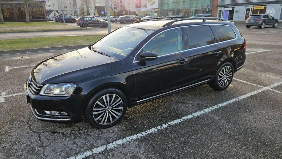 Melns Volkswagen Passat 2012 Marijampole, ar dzinēja tilpumu 1.97 L un nobraukumu 326 tūkst. km par 6200 €, foto 1 vietnē AUTOMOTO.COM.LV