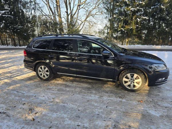 Melns Volkswagen Passat 2012 Širvintos, ar dzinēja tilpumu 0.00 L un nobraukumu 263 tūkst. km par 4800 €, foto 4 vietnē AUTOMOTO.COM.LV