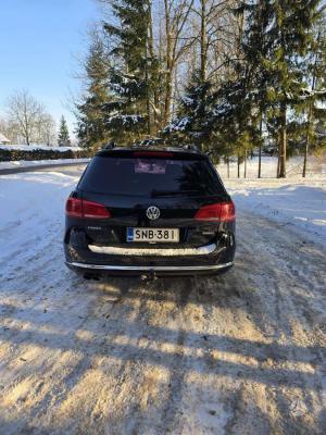 Black Volkswagen Passat 2012 in Sirvintos, with an engine capacity of 0.00 L and mileage of 263 thousand km for 4800 €, photo 8 on AUTOMOTO.COM.LV
