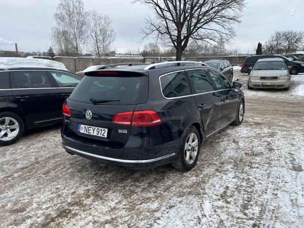 Black Volkswagen Passat 2012 in Kaunas, with an engine capacity of 1.97 L and mileage of 234 thousand km for 3900 €, photo 3 on AUTOMOTO.COM.LV