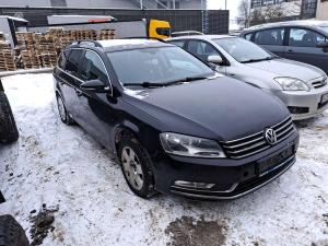 Black Volkswagen Passat 2012 in Kaunas, with an engine capacity of 1.60 L and mileage of 322 thousand km for 2200 €, photo 2 on AUTOMOTO.COM.LV
