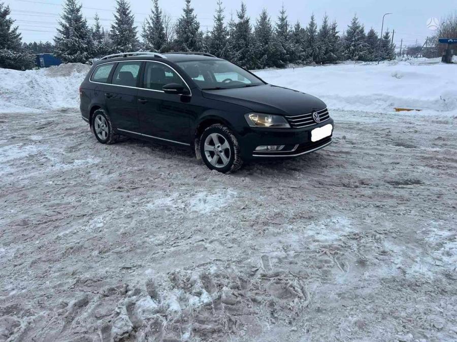Black Volkswagen Passat 2012 in Raseiniai, with an engine capacity of 1.97 L and mileage of 287 thousand km for 5150 €, photo 2 on AUTOMOTO.COM.LV