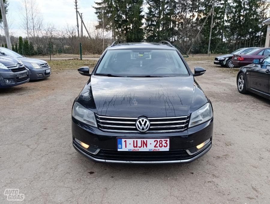 Melns Volkswagen Passat 2012 Širvintos, ar dzinēja tilpumu 2.00 L un nobraukumu 289 tūkst. km par 4500 €, foto 3 vietnē AUTOMOTO.COM.LV