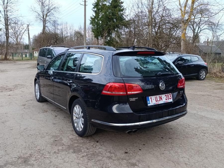 Melns Volkswagen Passat 2012 Širvintos, ar dzinēja tilpumu 2.00 L un nobraukumu 289 tūkst. km par 4500 €, foto 5 vietnē AUTOMOTO.COM.LV