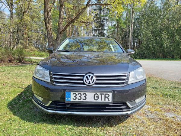 Melns Volkswagen Passat 2012 Rapla, ar dzinēja tilpumu 0.00 L un nobraukumu 384 tūkst. km par 5500 €, foto 3 vietnē AUTOMOTO.COM.LV
