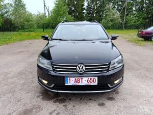 Black Volkswagen Passat 2012 in Sirvintos, with an engine capacity of 2.00 L and mileage of 289 thousand km for 4300 €, photo 3 on AUTOMOTO.COM.LV