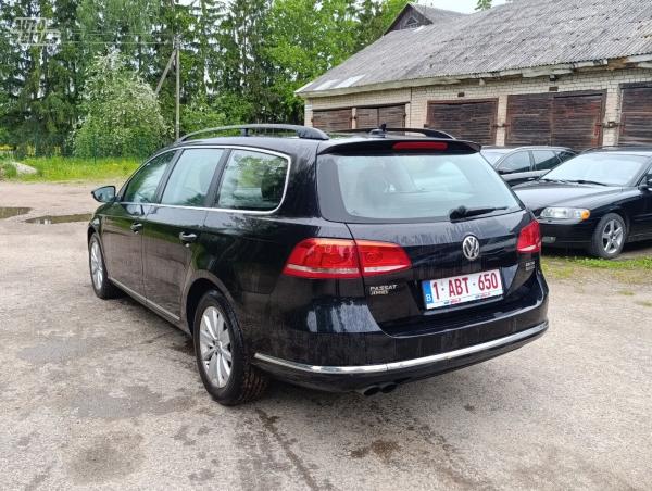 Black Volkswagen Passat 2012 in Sirvintos, with an engine capacity of 2.00 L and mileage of 289 thousand km for 4300 €, photo 4 on AUTOMOTO.COM.LV