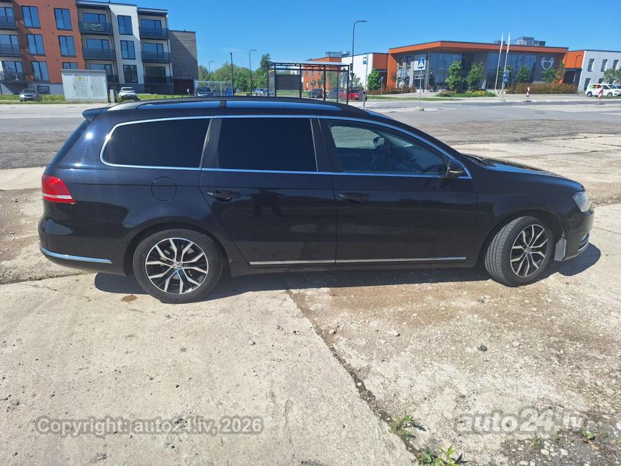 Melns Volkswagen Passat 2012 Tallina, ar dzinēja tilpumu 1.60 L un nobraukumu 386 tūkst. km par 2900 €, foto 9 vietnē AUTOMOTO.COM.LV