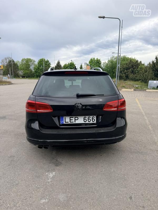 Melns Volkswagen Passat 2012 Klaipėda, ar dzinēja tilpumu 2.00 L un nobraukumu 164 tūkst. km par 8000 €, foto 3 vietnē AUTOMOTO.COM.LV