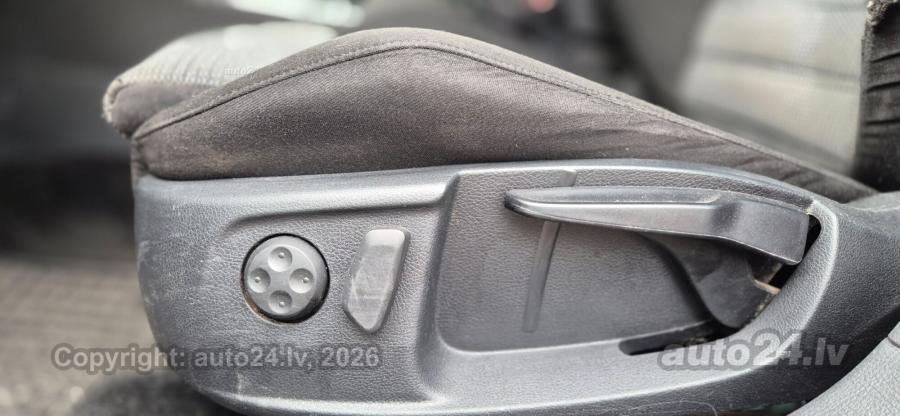 Melns Volkswagen Passat 2012 Tartu, ar dzinēja tilpumu 2.00 L un nobraukumu 390 tūkst. km par 3999 €, foto 13 vietnē AUTOMOTO.COM.LV