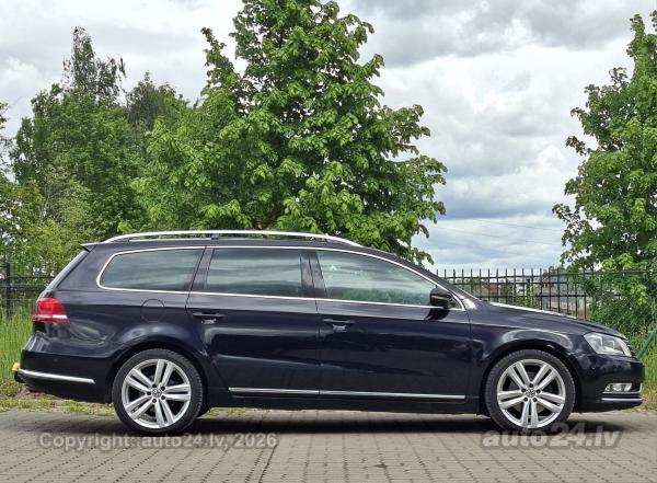 Black Volkswagen Passat 2012 in Tartu, with an engine capacity of 2.00 L and mileage of 350 thousand km for 5990 €, photo 4 on AUTOMOTO.COM.LV