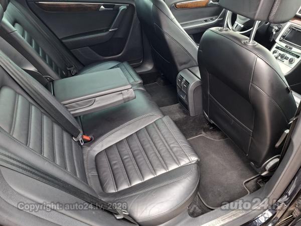 Black Volkswagen Passat 2012 in Tartu, with an engine capacity of 2.00 L and mileage of 350 thousand km for 5990 €, photo 10 on AUTOMOTO.COM.LV
