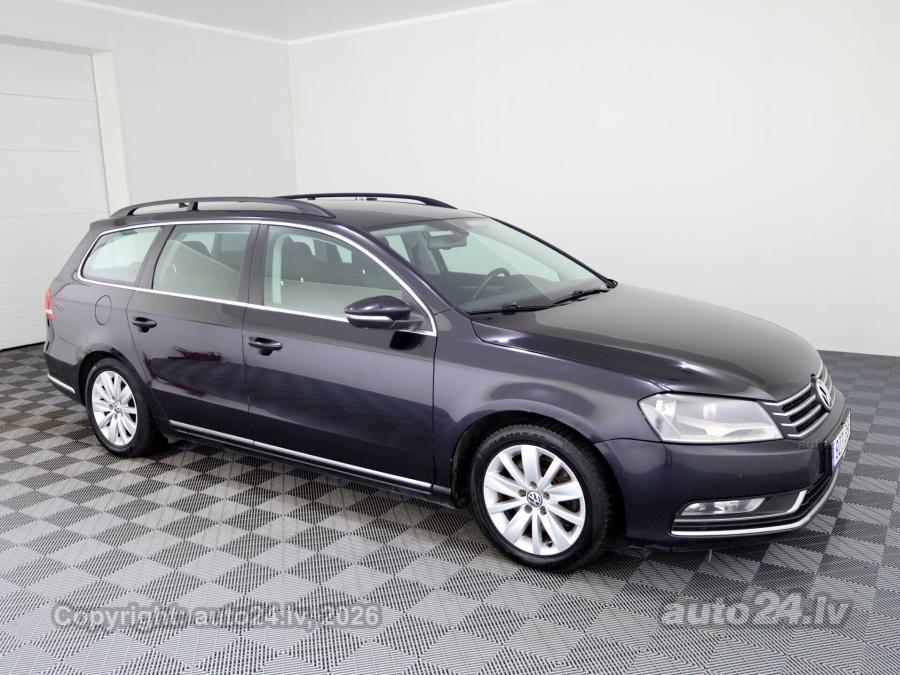 Black Volkswagen Passat 2012 in Tallinn, with an engine capacity of 2.00 L and mileage of 394 thousand km for 2799 €, photo 1 on AUTOMOTO.COM.LV