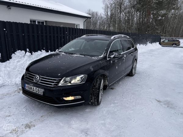 Melns Volkswagen Passat 2012 Viļņa, ar dzinēja tilpumu 2.00 L un nobraukumu 378 tūkst. km par 7000 €, foto 2 vietnē AUTOMOTO.COM.LV