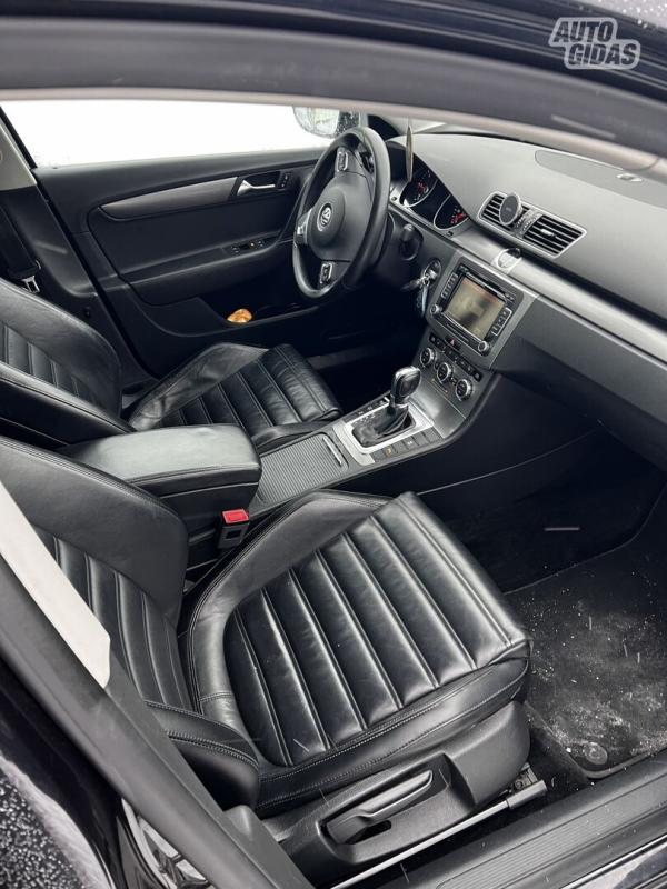 Melns Volkswagen Passat 2012 Viļņa, ar dzinēja tilpumu 2.00 L un nobraukumu 378 tūkst. km par 7000 €, foto 7 vietnē AUTOMOTO.COM.LV