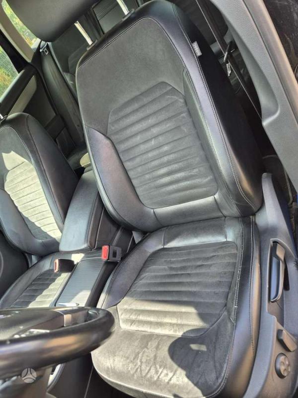 Melns Volkswagen Passat 2012 Viļņa, ar dzinēja tilpumu 1.97 L un nobraukumu 356 tūkst. km par 4499 €, foto 8 vietnē AUTOMOTO.COM.LV