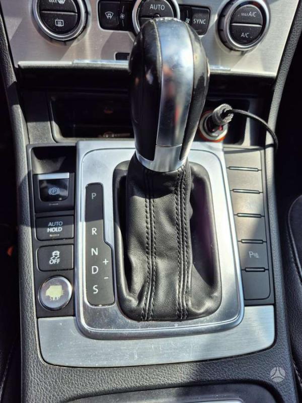 Melns Volkswagen Passat 2012 Viļņa, ar dzinēja tilpumu 1.97 L un nobraukumu 356 tūkst. km par 4499 €, foto 9 vietnē AUTOMOTO.COM.LV