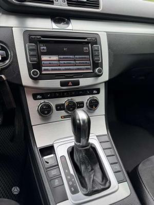 Melns Volkswagen Passat 2012 Viļņa, ar dzinēja tilpumu 2.00 L un nobraukumu 287 tūkst. km par 4400 €, foto 13 vietnē AUTOMOTO.COM.LV
