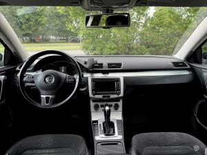 Melns Volkswagen Passat 2012 Viļņa, ar dzinēja tilpumu 2.00 L un nobraukumu 287 tūkst. km par 4400 €, foto 14 vietnē AUTOMOTO.COM.LV