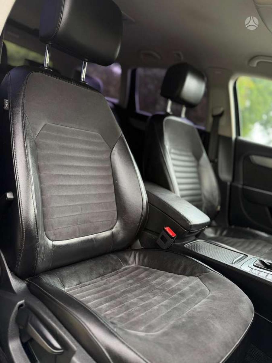 Melns Volkswagen Passat 2012 Viļņa, ar dzinēja tilpumu 2.00 L un nobraukumu 287 tūkst. km par 4400 €, foto 15 vietnē AUTOMOTO.COM.LV