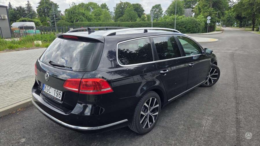 Melns Volkswagen Passat 2012 Kauņa, ar dzinēja tilpumu 1.97 L un nobraukumu 341 tūkst. km par 4250 €, foto 5 vietnē AUTOMOTO.COM.LV