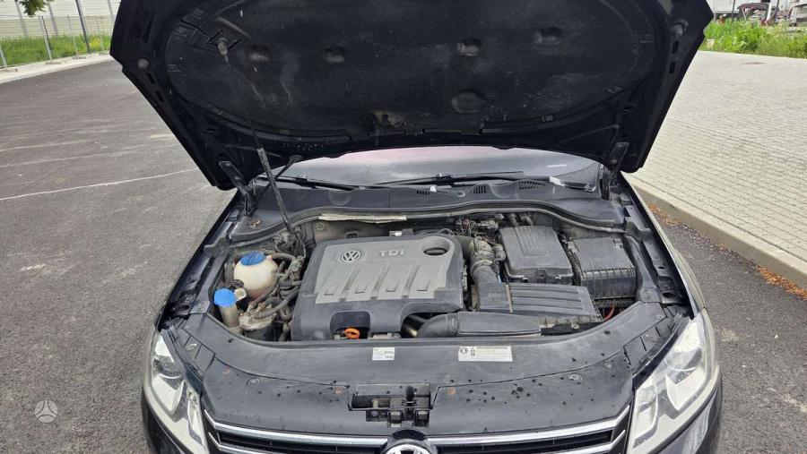 Melns Volkswagen Passat 2012 Kauņa, ar dzinēja tilpumu 1.97 L un nobraukumu 341 tūkst. km par 4250 €, foto 12 vietnē AUTOMOTO.COM.LV
