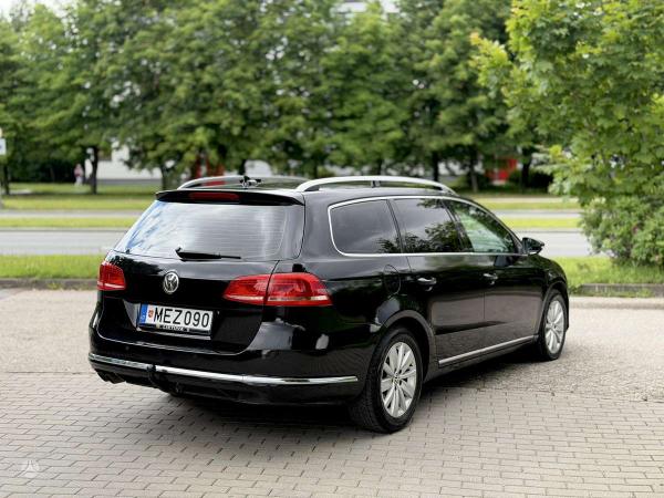 Melns Volkswagen Passat 2012 Viļņa, ar dzinēja tilpumu 2.00 L un nobraukumu 289 tūkst. km par 4000 €, foto 4 vietnē AUTOMOTO.COM.LV