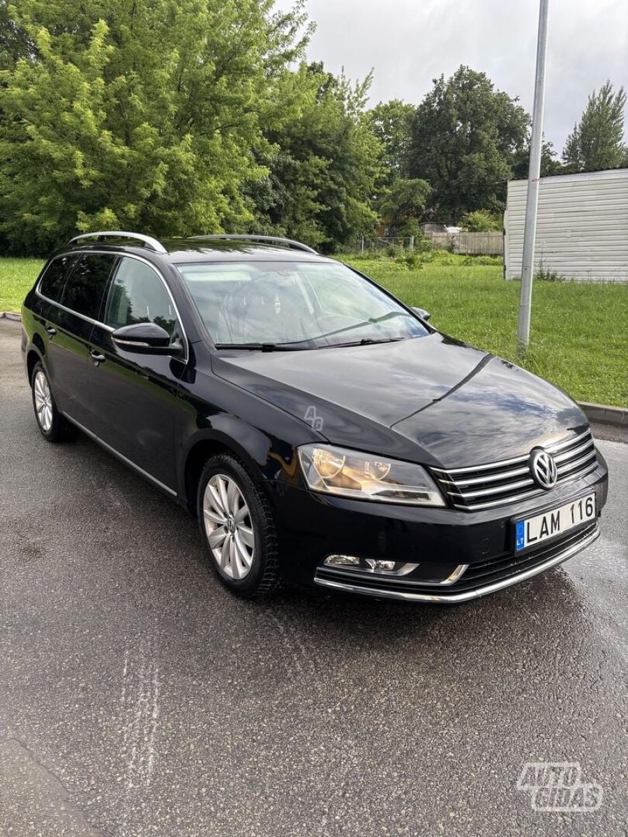 Black Volkswagen Passat 2012 in Panevezys, with an engine capacity of 2.00 L and mileage of 248 thousand km for 4500 €, photo 4 on AUTOMOTO.COM.LV