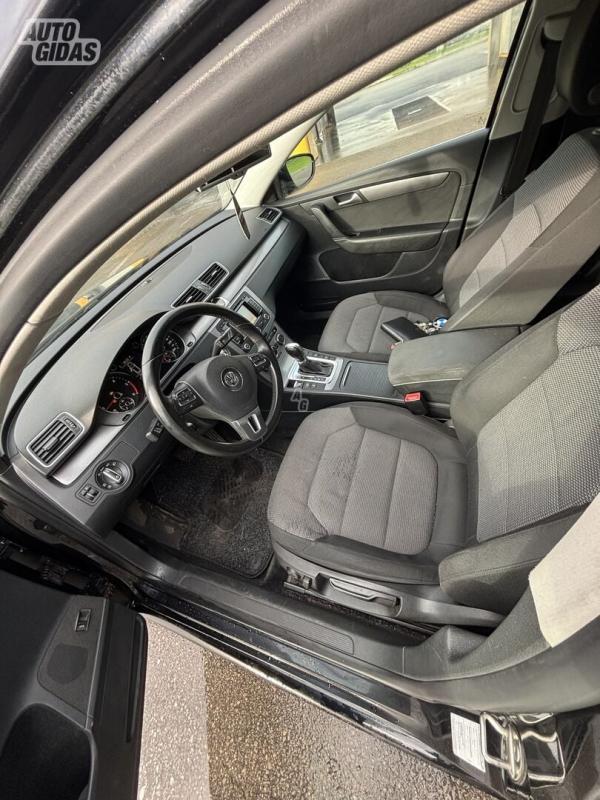 Melns Volkswagen Passat 2012 Panevēža, ar dzinēja tilpumu 2.00 L un nobraukumu 248 tūkst. km par 4500 €, foto 10 vietnē AUTOMOTO.COM.LV