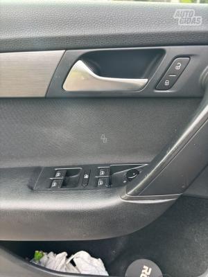 Black Volkswagen Passat 2012 in Panevezys, with an engine capacity of 2.00 L and mileage of 248 thousand km for 4500 €, photo 15 on AUTOMOTO.COM.LV