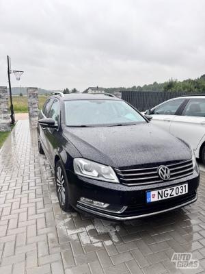 Melns Volkswagen Passat 2012 Klaipėda, ar dzinēja tilpumu 1.40 L un nobraukumu 249 tūkst. km par 3800 €, foto  vietnē AUTOMOTO.COM.LV