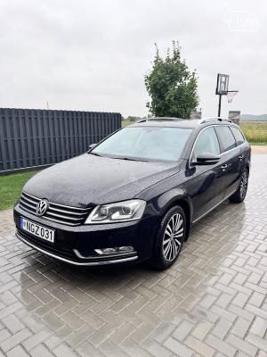 Black Volkswagen Passat 2012 in Klaipeda, with an engine capacity of 1.40 L and mileage of 249 thousand km for 3800 €, photo 3 on AUTOMOTO.COM.LV