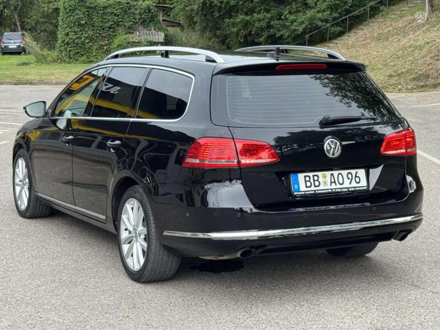 Melns Volkswagen Passat 2012 Jonava, ar dzinēja tilpumu 2.00 L un nobraukumu 330 tūkst. km par 6499 €, foto 9 vietnē AUTOMOTO.COM.LV