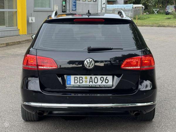Black Volkswagen Passat 2012 in Jonava, with an engine capacity of 2.00 L and mileage of 330 thousand km for 6499 €, photo 9 on AUTOMOTO.COM.LV
