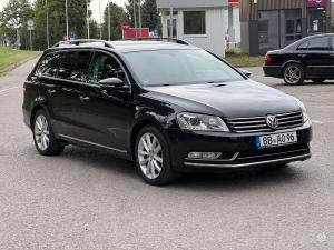 Melns Volkswagen Passat 2012 Jonava, ar dzinēja tilpumu 2.00 L un nobraukumu 330 tūkst. km par 6499 €, foto 13 vietnē AUTOMOTO.COM.LV