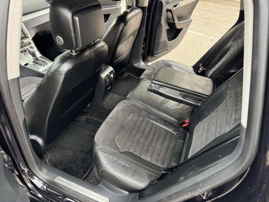 Melns Volkswagen Passat 2012 Jonava, ar dzinēja tilpumu 2.00 L un nobraukumu 330 tūkst. km par 6499 €, foto 16 vietnē AUTOMOTO.COM.LV