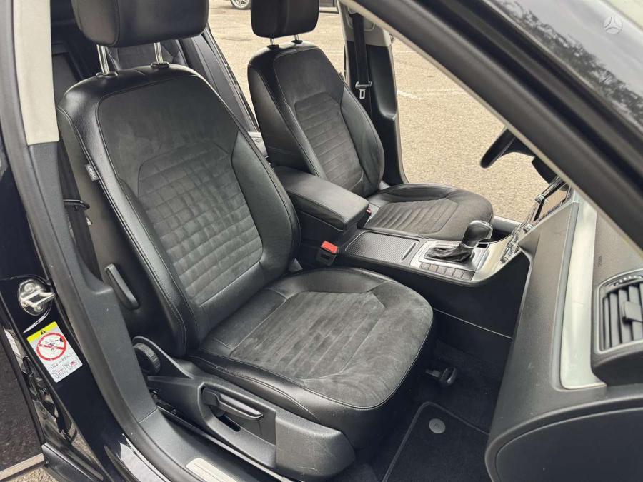 Melns Volkswagen Passat 2012 Jonava, ar dzinēja tilpumu 2.00 L un nobraukumu 330 tūkst. km par 6499 €, foto 21 vietnē AUTOMOTO.COM.LV