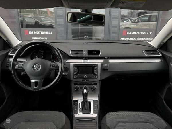 Black Volkswagen Passat 2012 in Vilnius, with an engine capacity of 1.97 L and mileage of 282 thousand km for 6400 €, photo 9 on AUTOMOTO.COM.LV