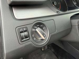 Black Volkswagen Passat 2012 in Vilnius, with an engine capacity of 1.97 L and mileage of 282 thousand km for 6400 €, photo 15 on AUTOMOTO.COM.LV
