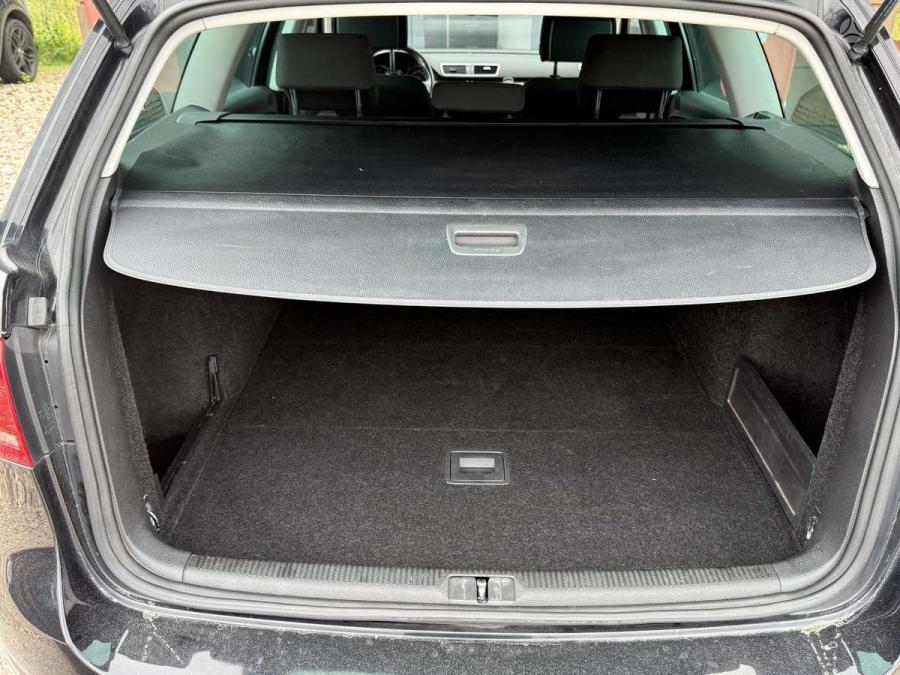 Black Volkswagen Passat 2012 in Vilnius, with an engine capacity of 1.97 L and mileage of 282 thousand km for 6400 €, photo 26 on AUTOMOTO.COM.LV